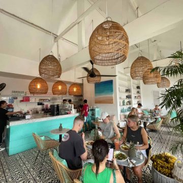 24 Best Cafes in Bali: Amazing Coffee, Vibes and Aesthetics