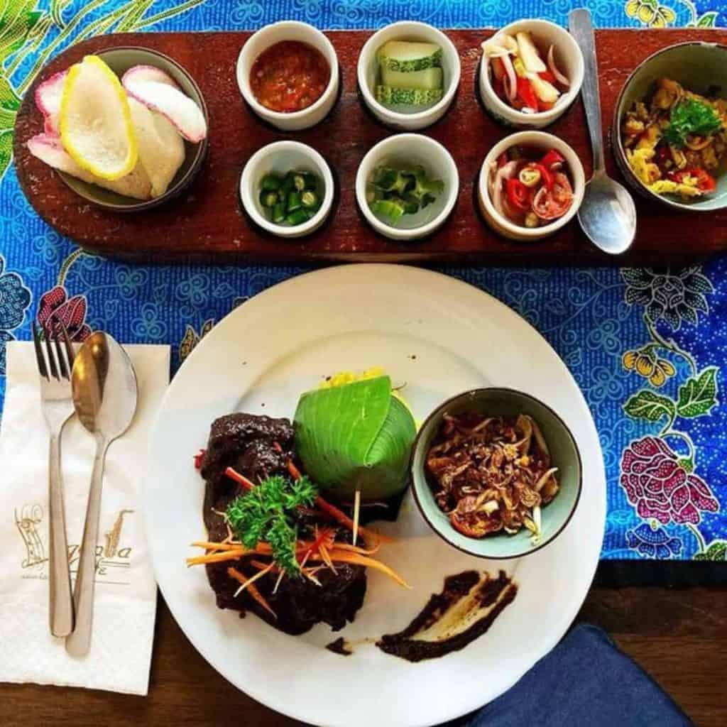 Best Halal Food in Georgetown (Breakfast, Lunch & Dinner)