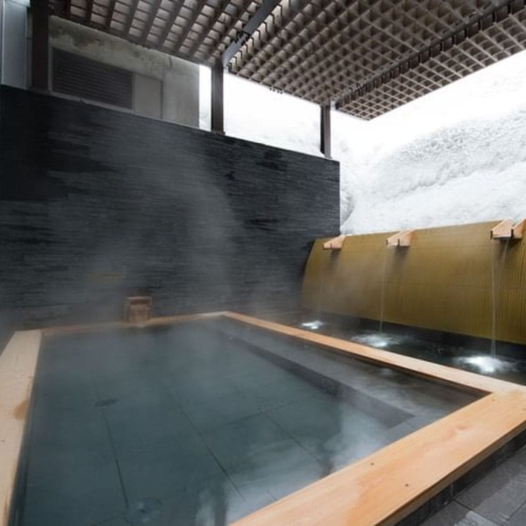 Best Niseko Onsen Spots (Hot Springs) for a Soak in Town